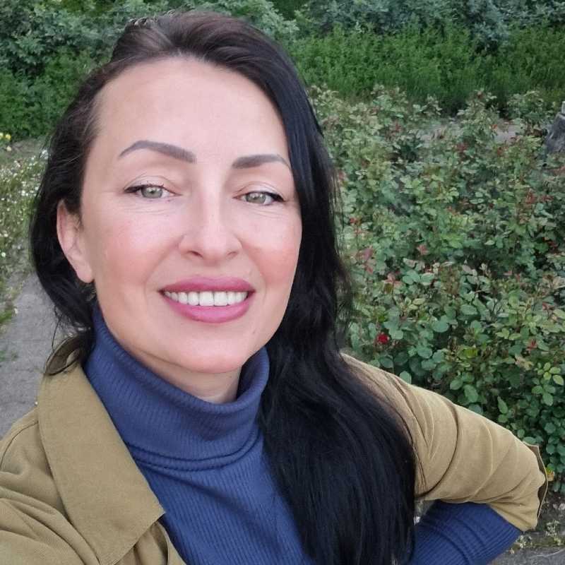 Biografija o Ani Raković, osnivaču sajta astroregulus.rs